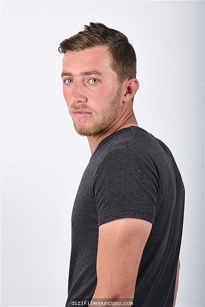 Ağrı Dizi Film Oyuncusu Beytullah 26 Yaşında 182cm Boyunda 72 Kilo ...