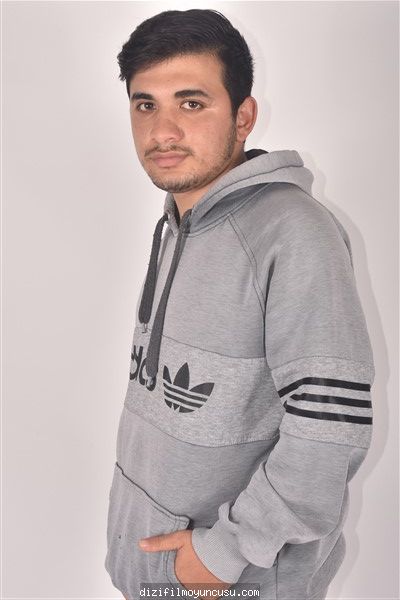 İzmir Dizi Film Oyuncusu Tuncay 21 Yaşında 161cm Boyunda 60 Kilo Hedefi ...