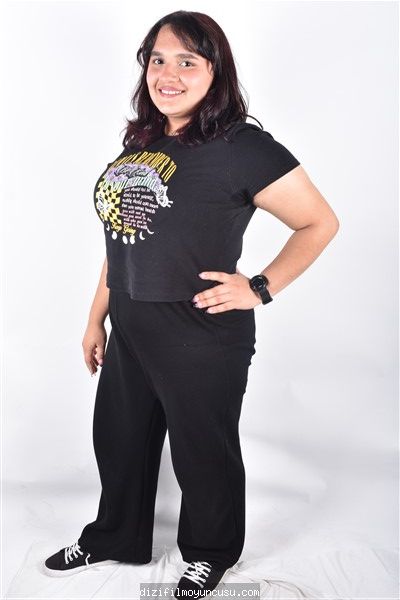 Antalya Dizi Film Sinema Oyuncu Adayımız Fatma 19 Yaşında 165cm Boyunda ...