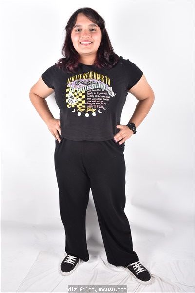 Antalya Dizi Film Sinema Oyuncu Adayımız Fatma 19 Yaşında 165cm Boyunda ...