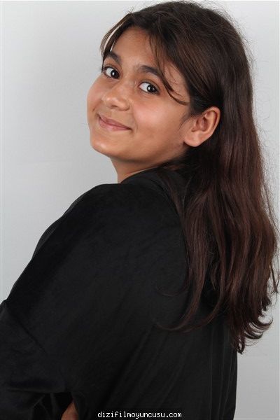Adana Dizi Film Sinema Oyuncu Adayımız Rahime 12 Yaşında 155cm Boyunda ...